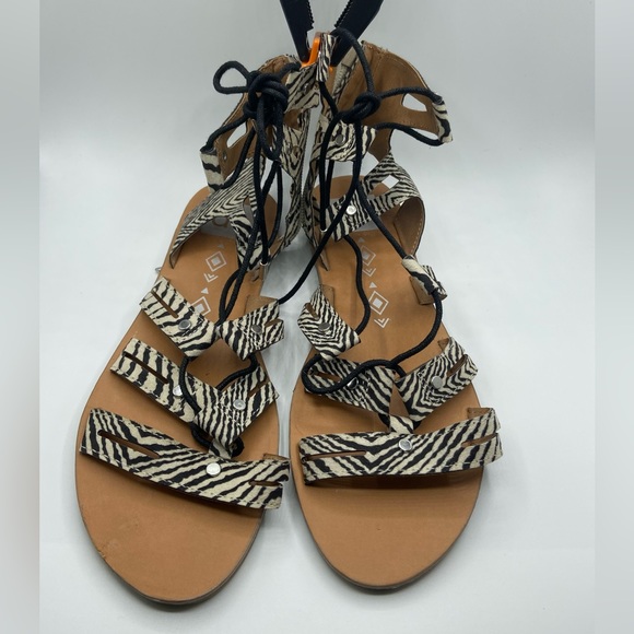 DV by Dolce Vita | Shoes | Dv By Dolce Vita Zebra Print Lace Up ...
